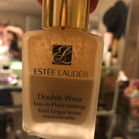 Estee Lauder | Makeup | Este Lauder Foundation | Poshmark